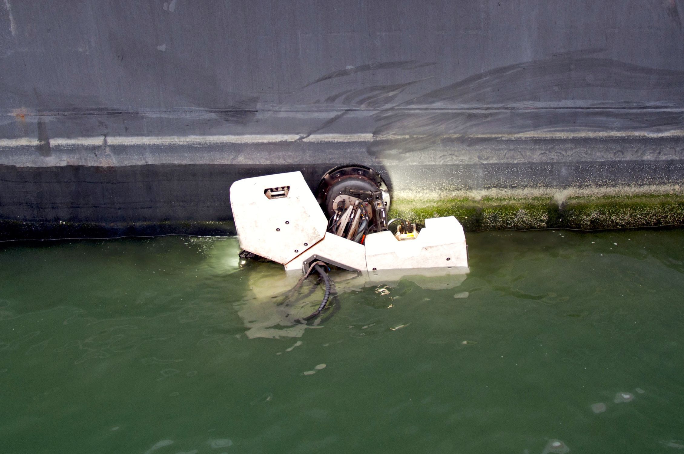 ROV per pulizia di scafo - Fleet Cleaner