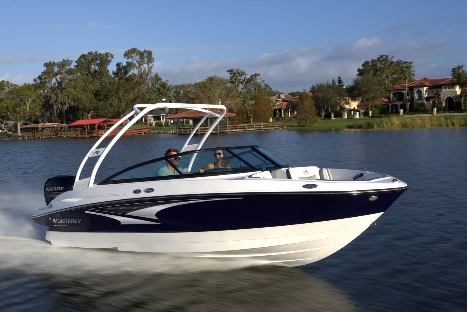 Runabout fuoribordo - M-205 - Monterey Boats - con dual console / bow ...