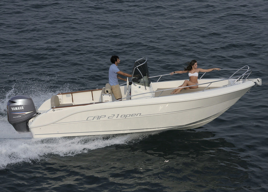 Barca open fuoribordo - CAP 21 - Capelli - con console centrale / da ...