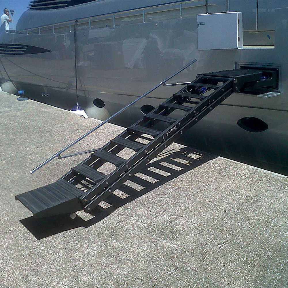Scaletta per barca - SI 405 Girevole/Turning - Besenzoni SpA - laterale ...
