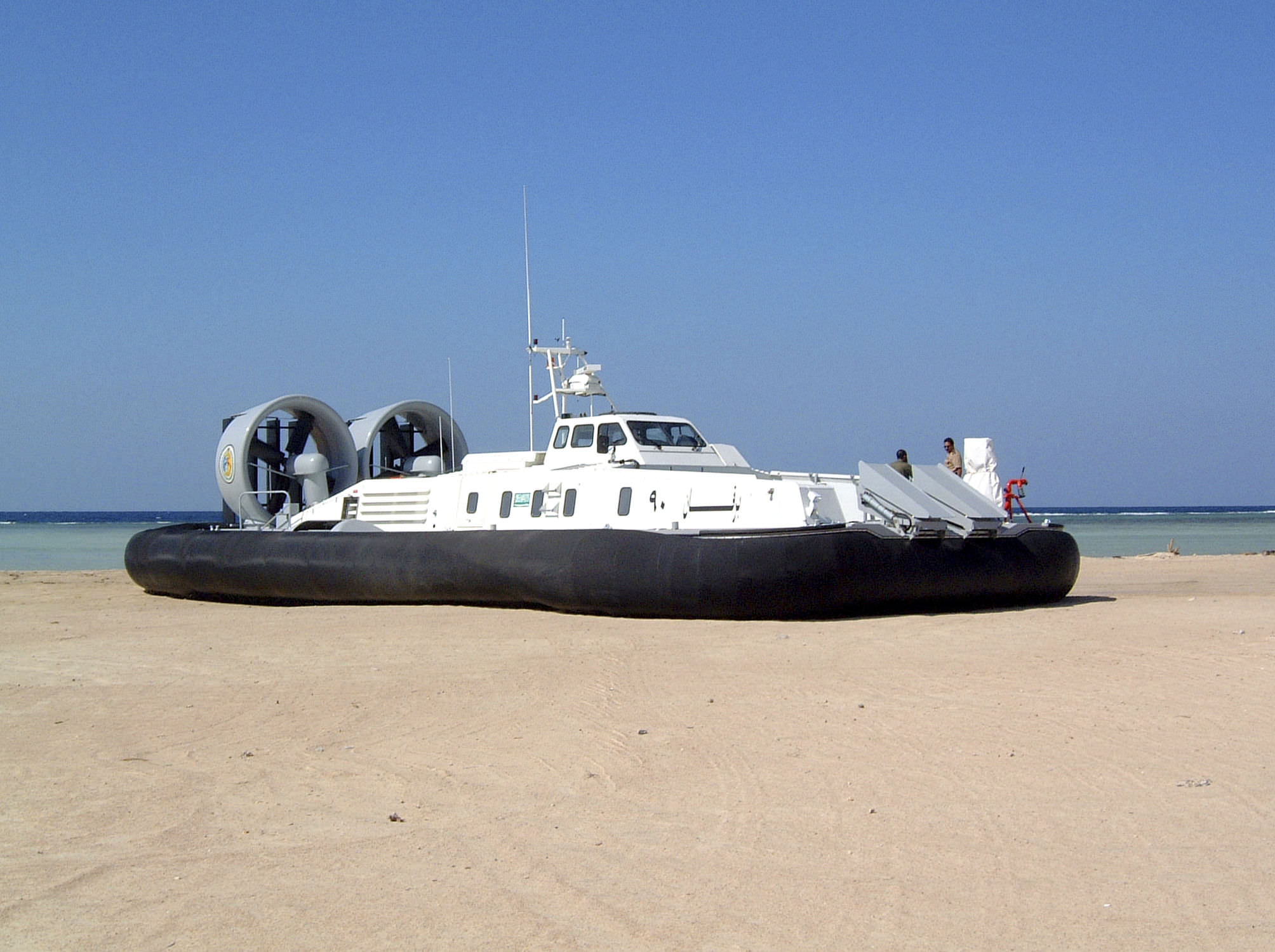 Hovercraft commerciale - 8000 TD - Griffon Hoverwork - militare ...