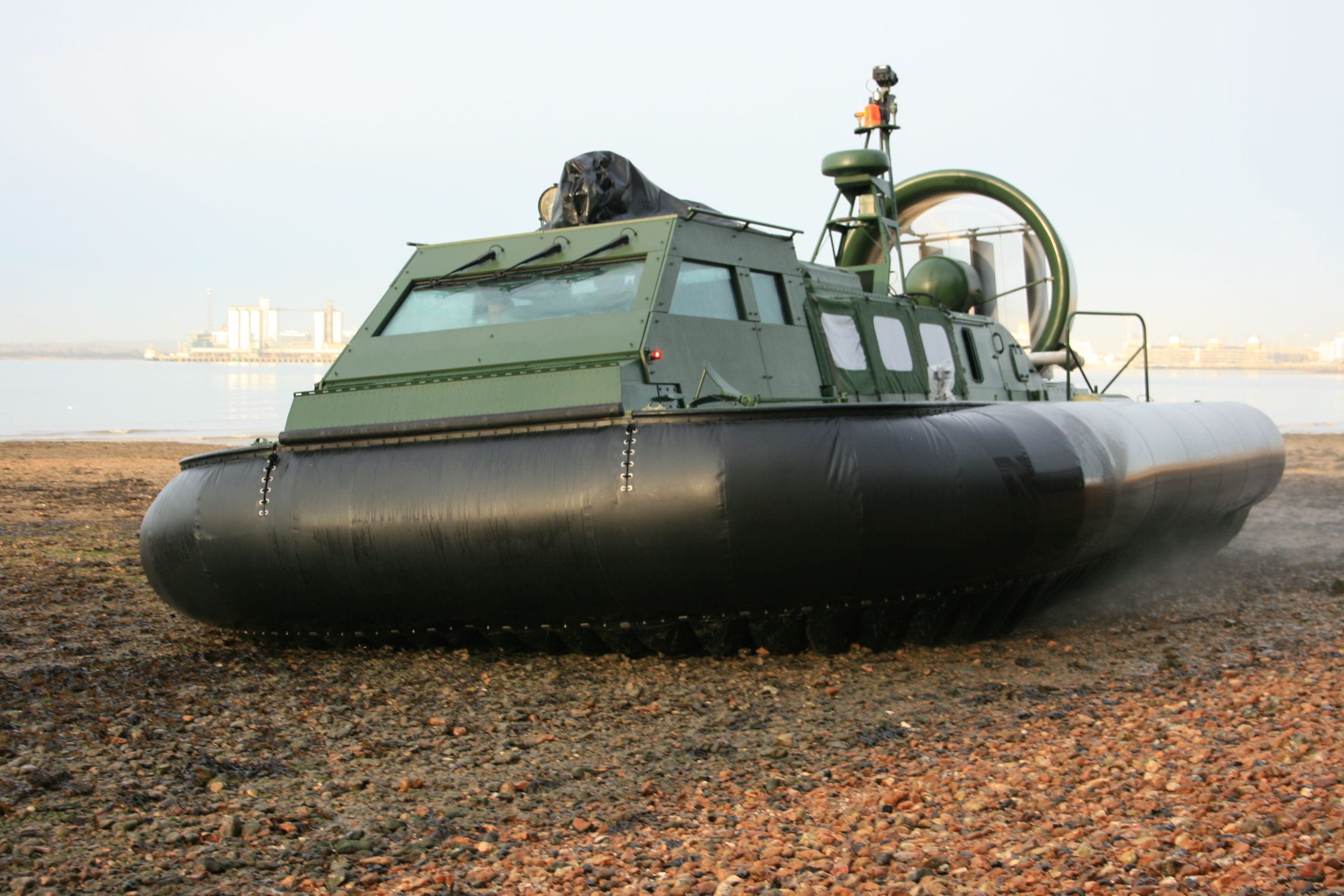 Hovercraft commerciale - 2000 TD - Griffon Hoverwork - militare ...