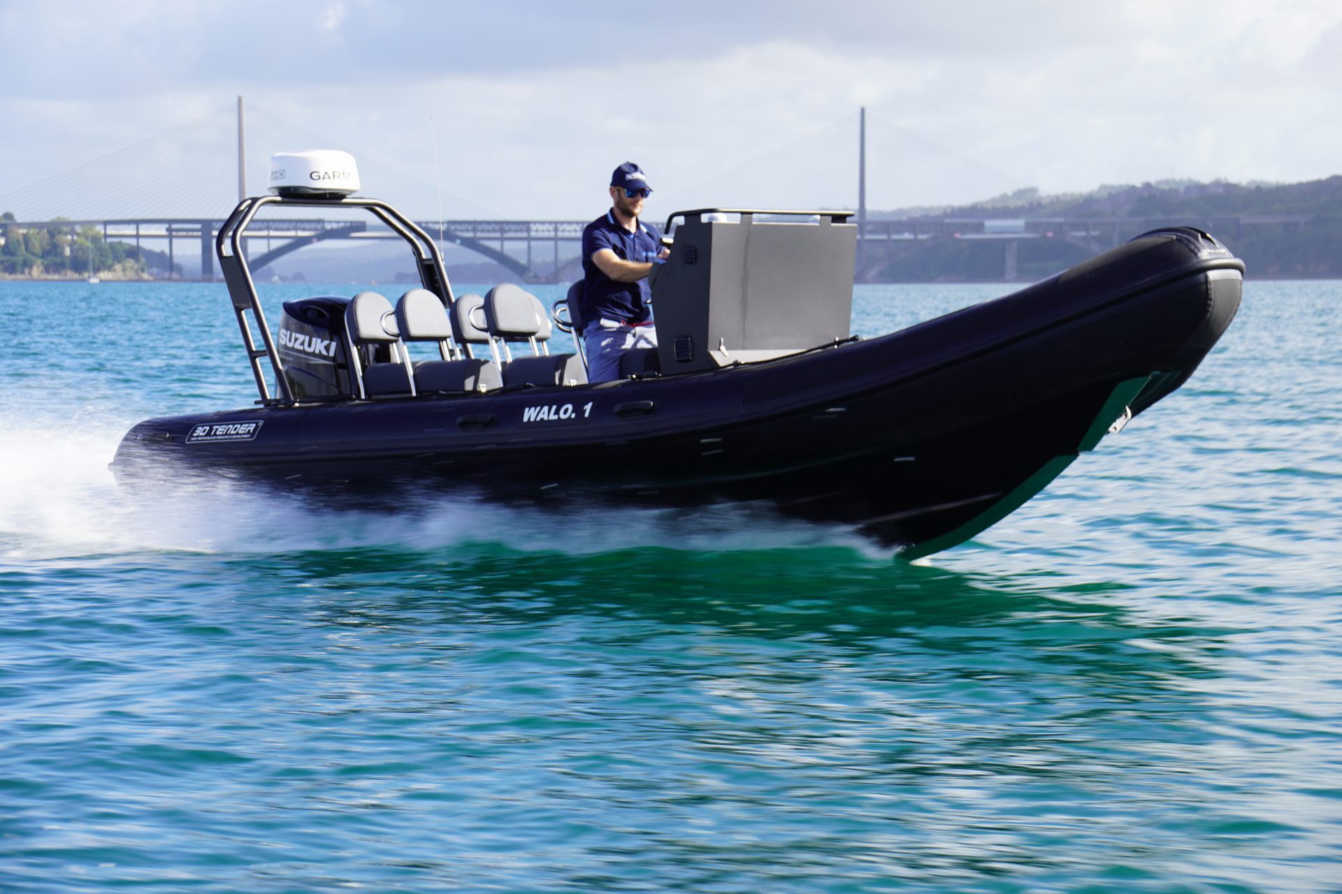 Barca professionale fuoribordo - 670 - 3D MARINE - in composito / in ...