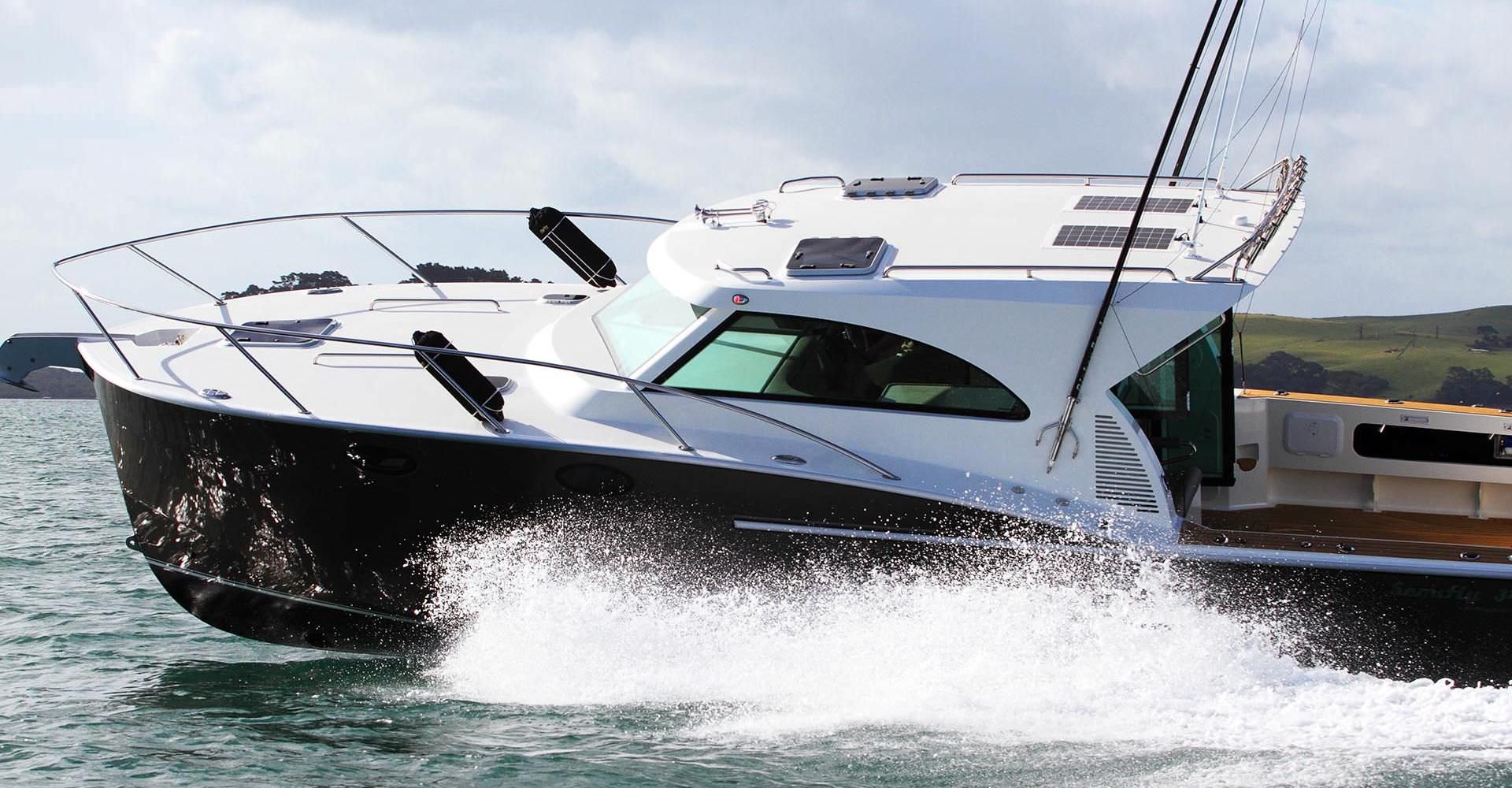 Cabinato entrobordo - SEMIFLY 32 - Dickey Boats Limited - da pesca sportiva