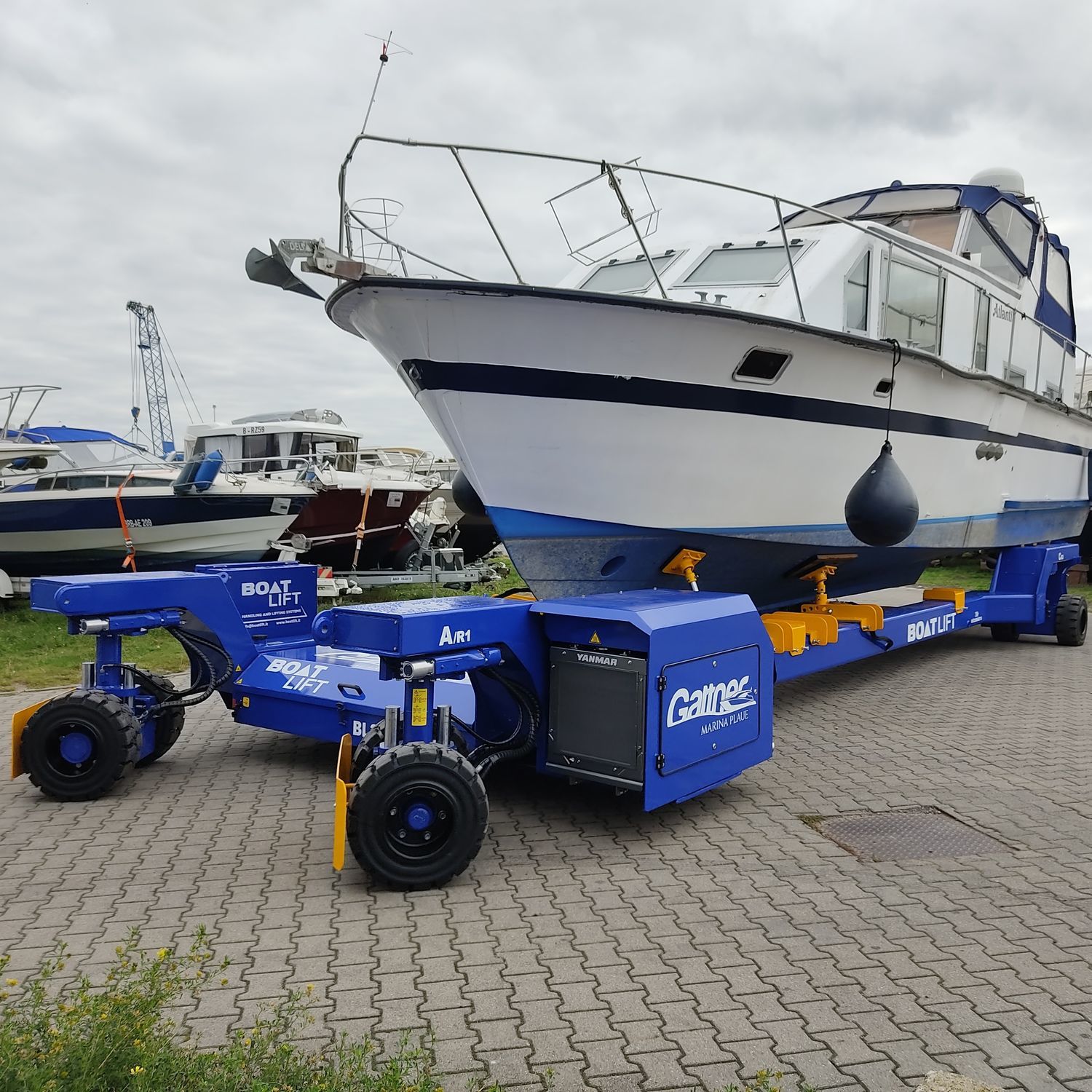 Carrello per movimentazione - BL35MA-90°DSC - BOAT LIFT - per barca ...