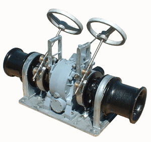 Argano per nave - Spencer Carter - per manovra di ancore / con motore ...