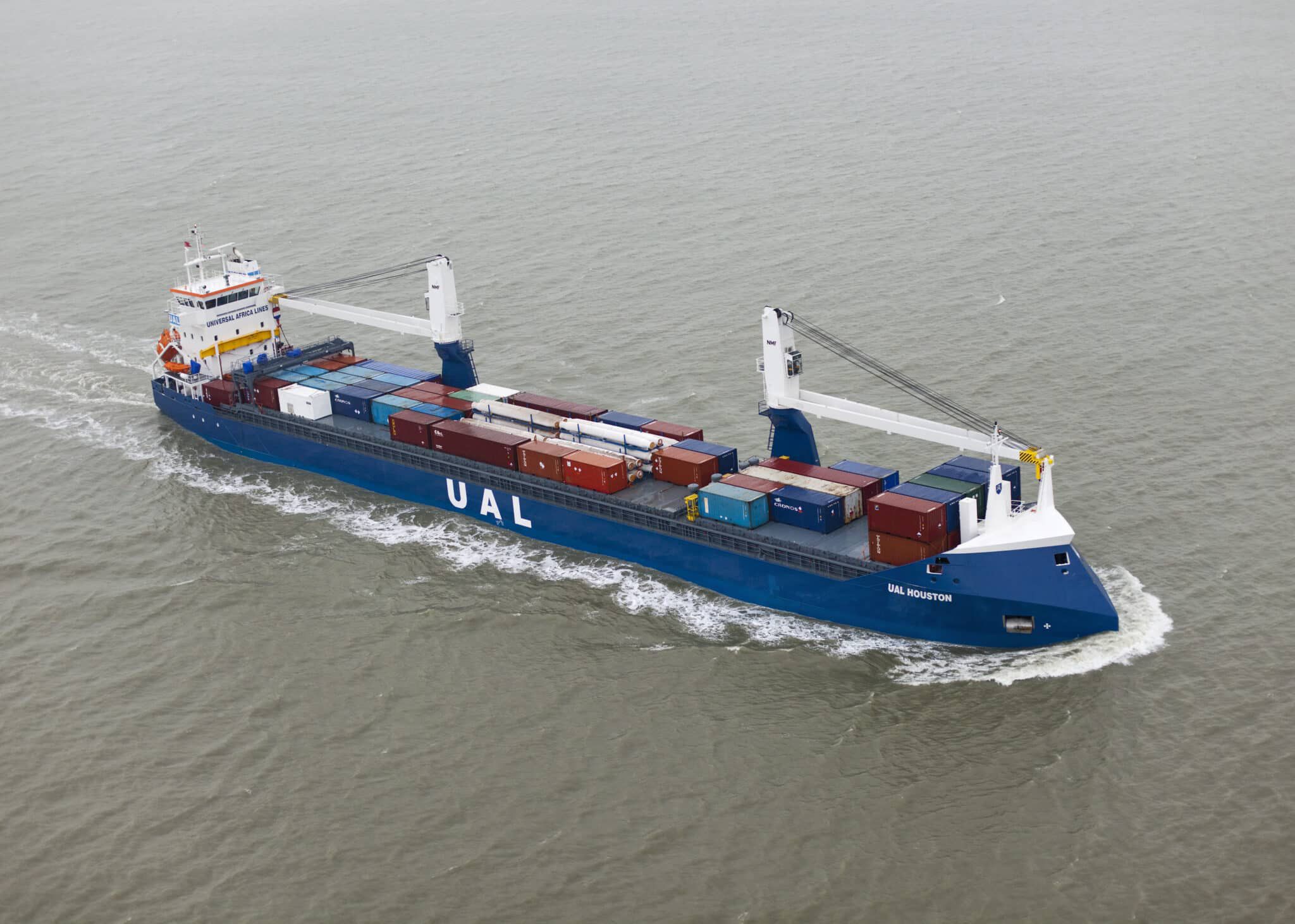 Nave cargo portacontainer - UAL Houston - Royal Bodewes