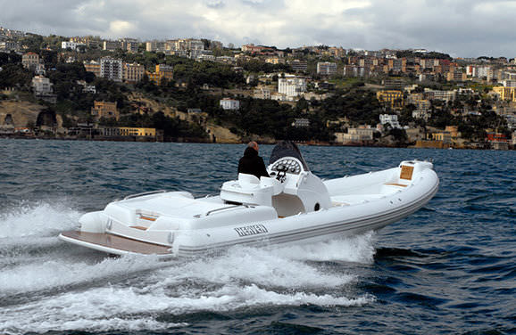 Gommone entrobordo - 28 OPEN EFB - Heaven Gommoni - bimotore ...