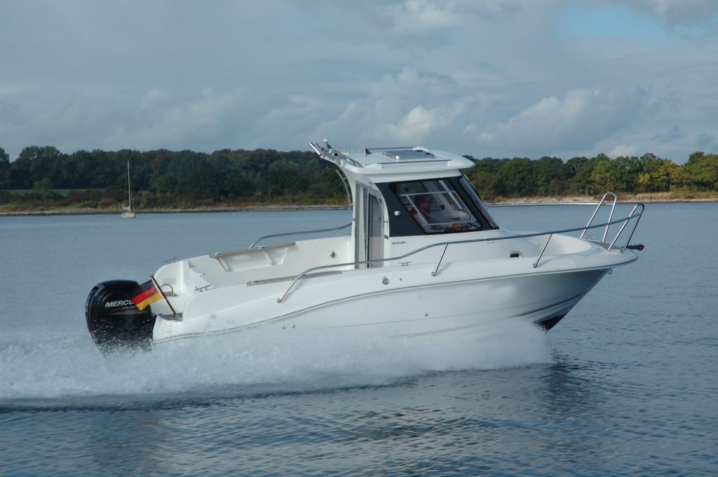 Barca da pesca e diporto fuoribordo - M670 PILOTHOUSE - Mazury Sp. z o ...