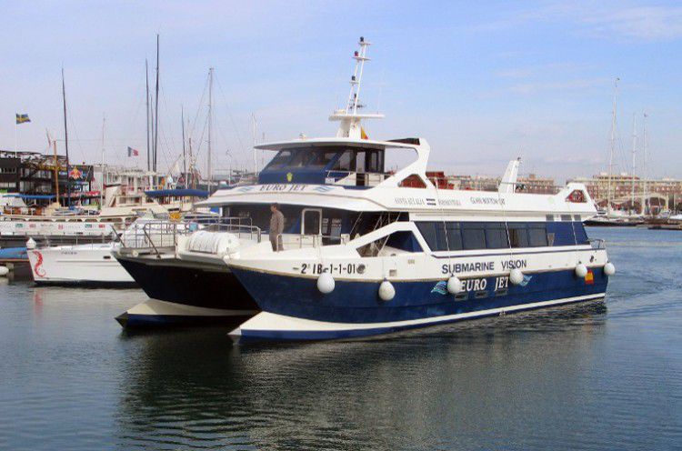 Battello turistico - EuroJet - Drassanes Dalmau, S.A - catamarano ...