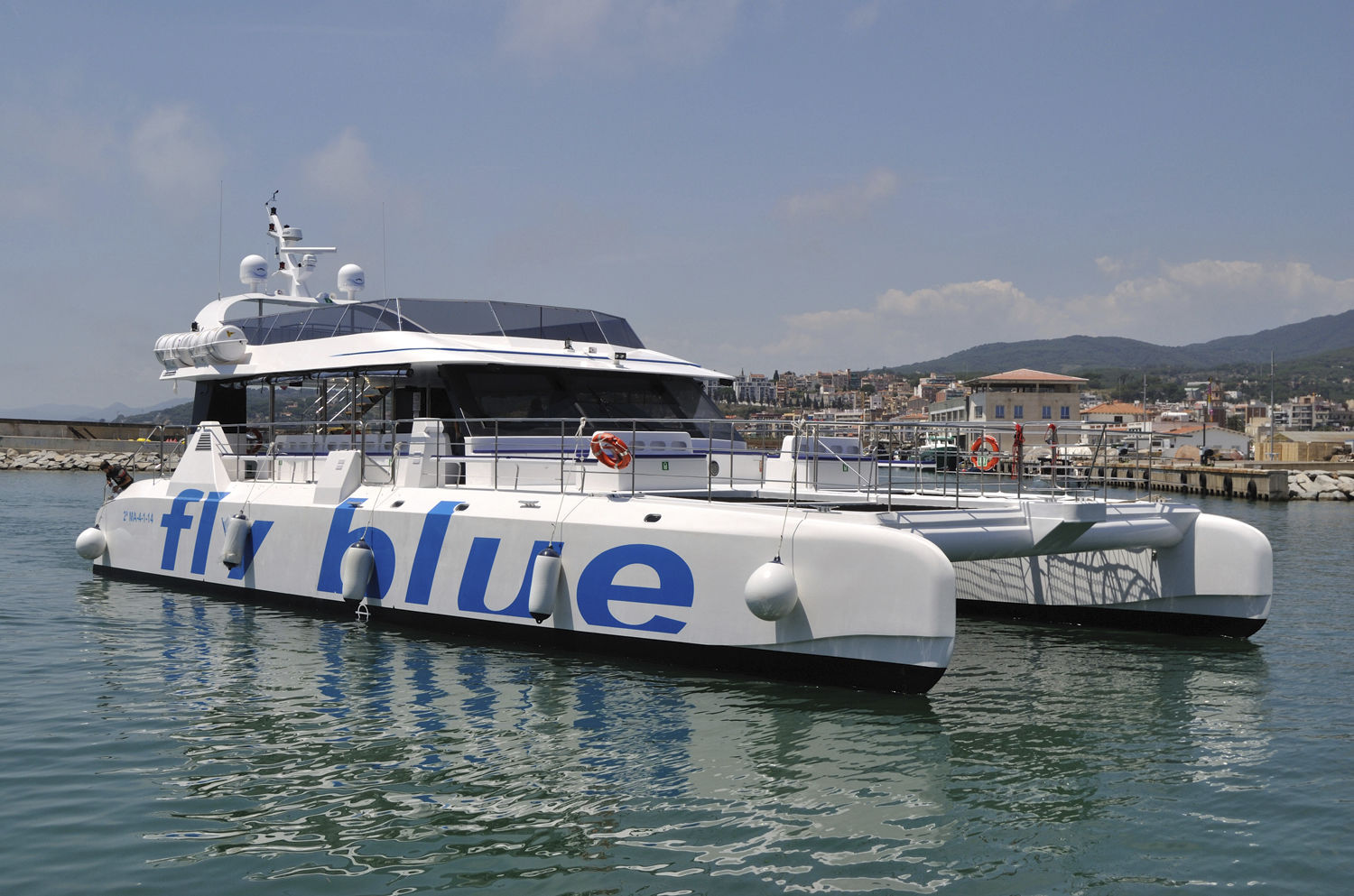 Barca professionale barca da turismo - FLY BLUE TRES - Drassanes Dalmau ...