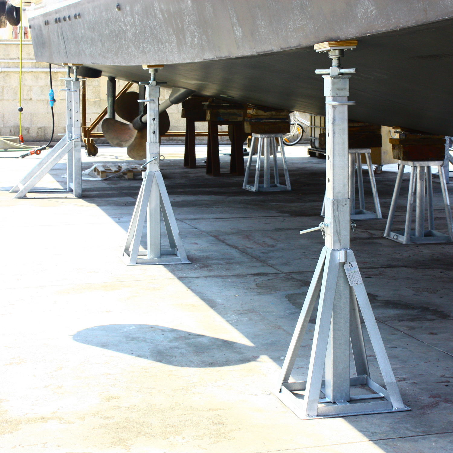 Puntello per barca - CV Ton.30 o Ton.50 h. 20/32 - Naval Tecno Sud - regolabile / fisso