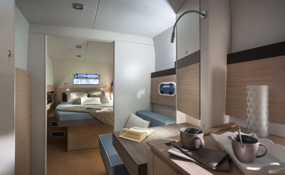 Cabinato catamarano - 4.3 MY - BALI CATAMARANS - entrobordo / bimotore ...