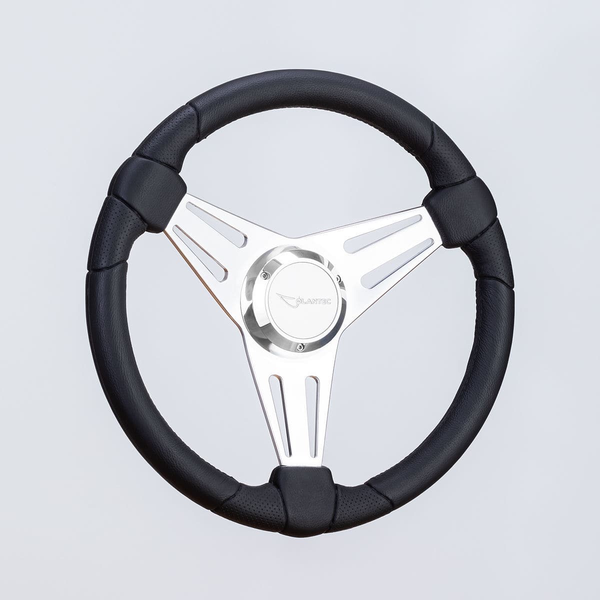 Volante per barca a motore rivestito con vernice poliuretanica ...