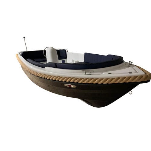 Barca open fuoribordo - V440 - Boatbuilding Motor Yacht Sp. Z o.o ...